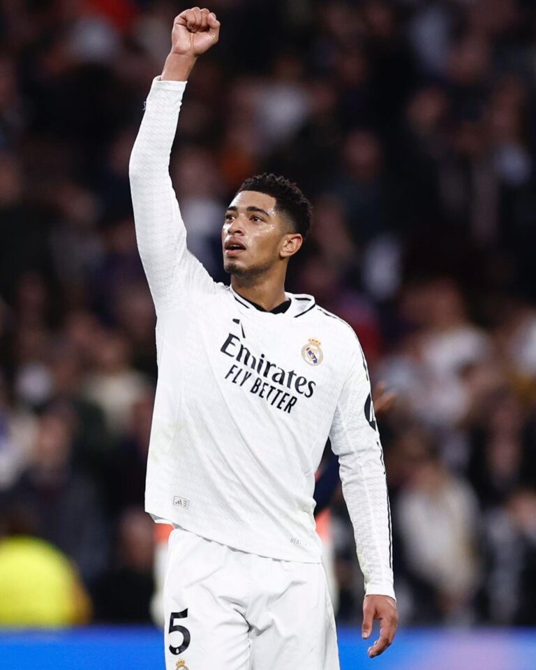 Bellingham Age: How Old Is the English Football Star - Elite Biography