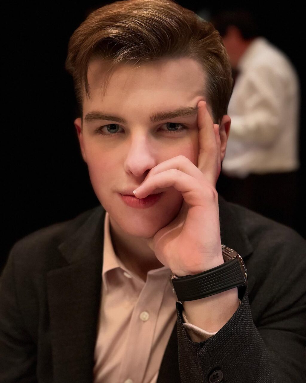 Iain Armitage Age: How Old Is the Young Sheldon Star - Elite Biography