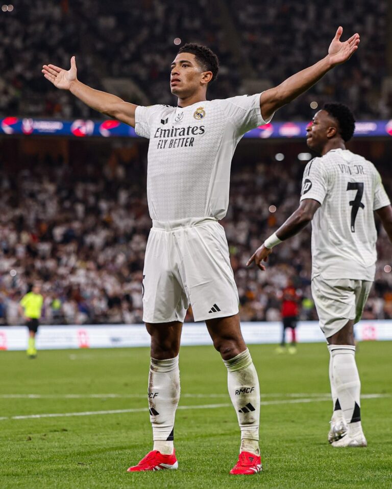 Bellingham Age: How Old Is the English Football Star - Elite Biography